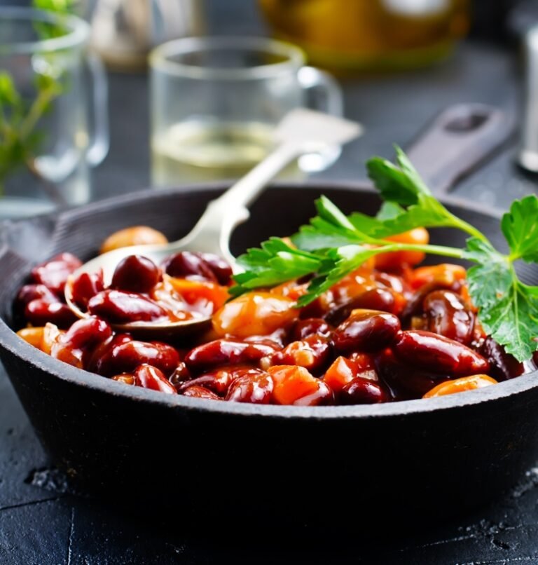 Blanquillos: Receta de frijoles blancos colombianos con chorizo